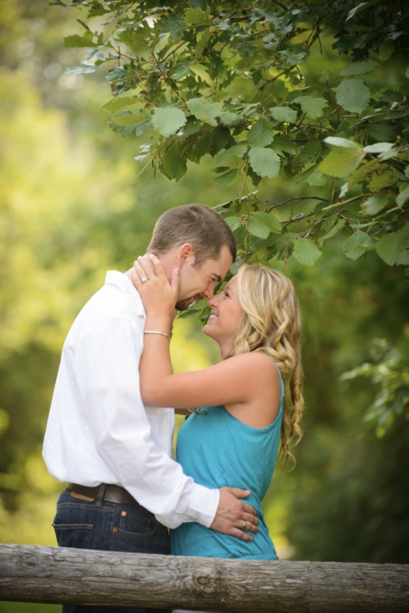 Wedding & Engagement Photography in Michigan