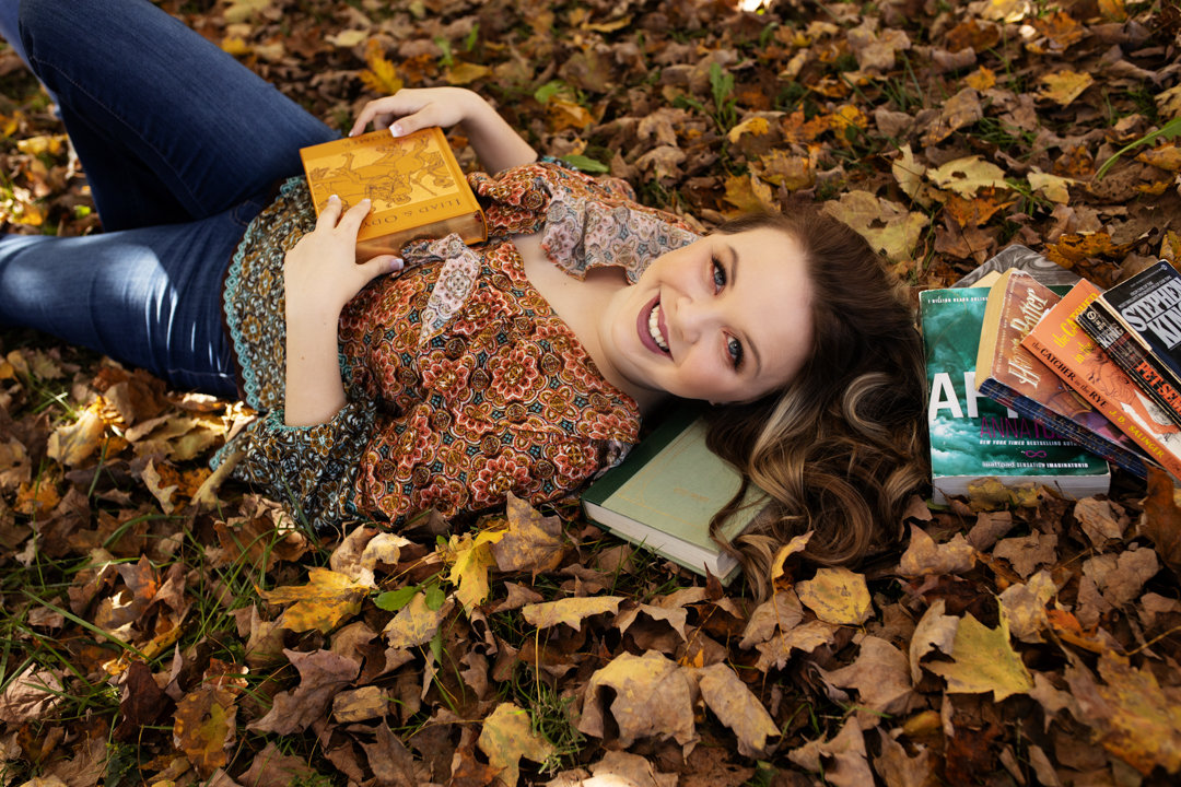 Hannah Collet, Senior Portraits with Suzanne Deaton Photography