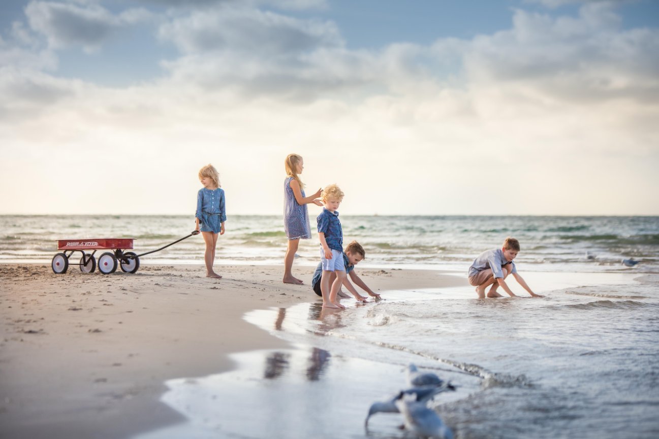 Gift Vouchers | Newborn Baby | Family Portraits | Emma Hutch ...