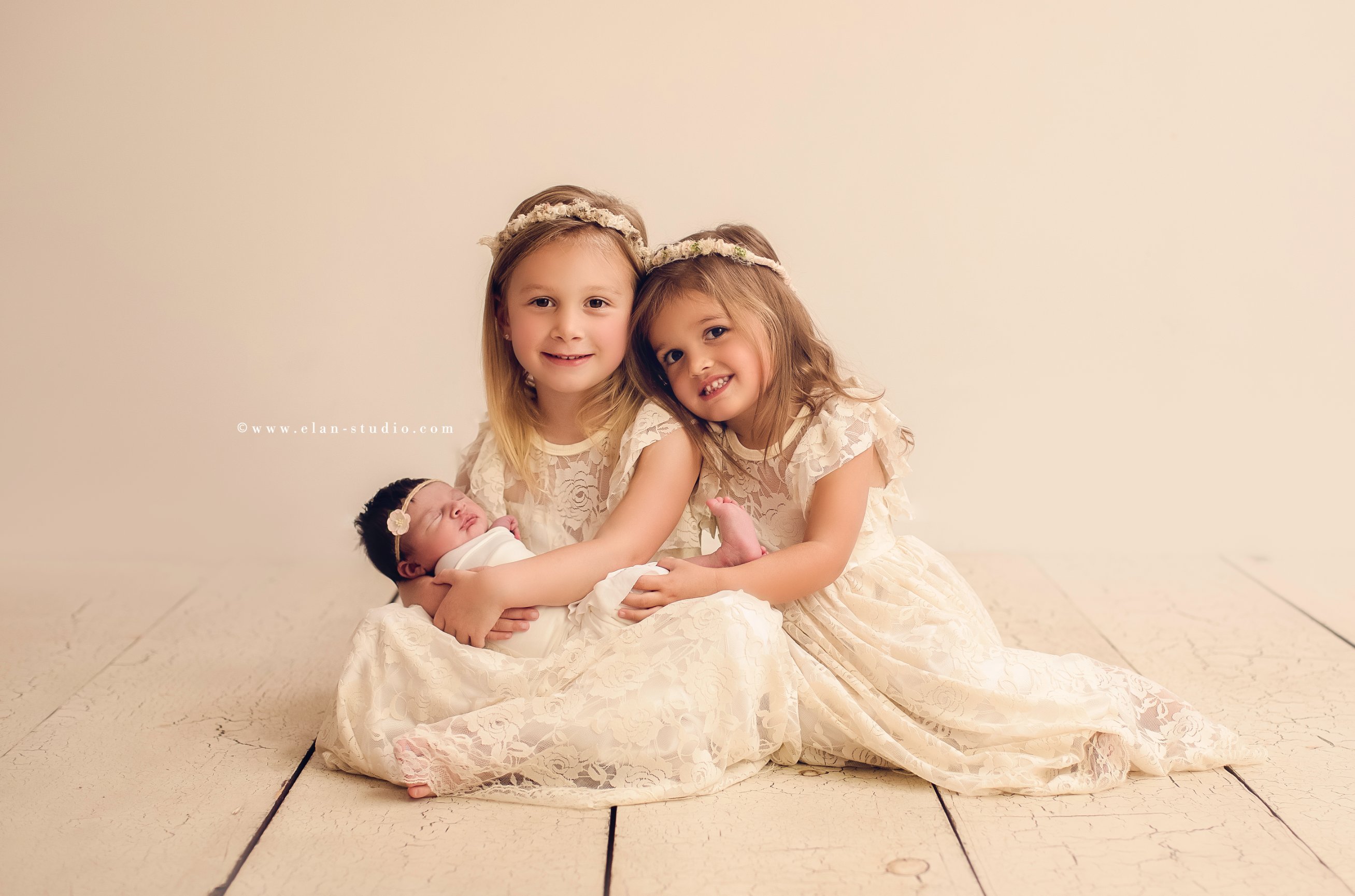 Sibling & Family Portrait & Photography Gallery | Elan Studio