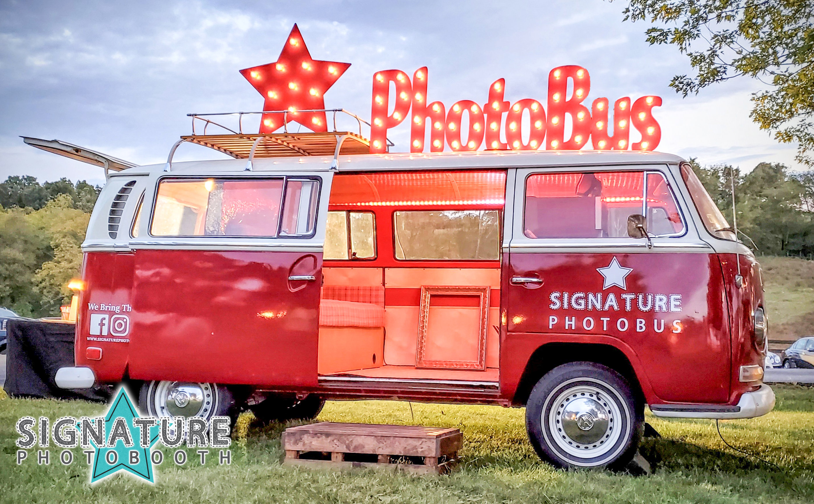 VW PHOTO BUS - Signature Photo Booth Rentals Cincinnati - Dayton ...