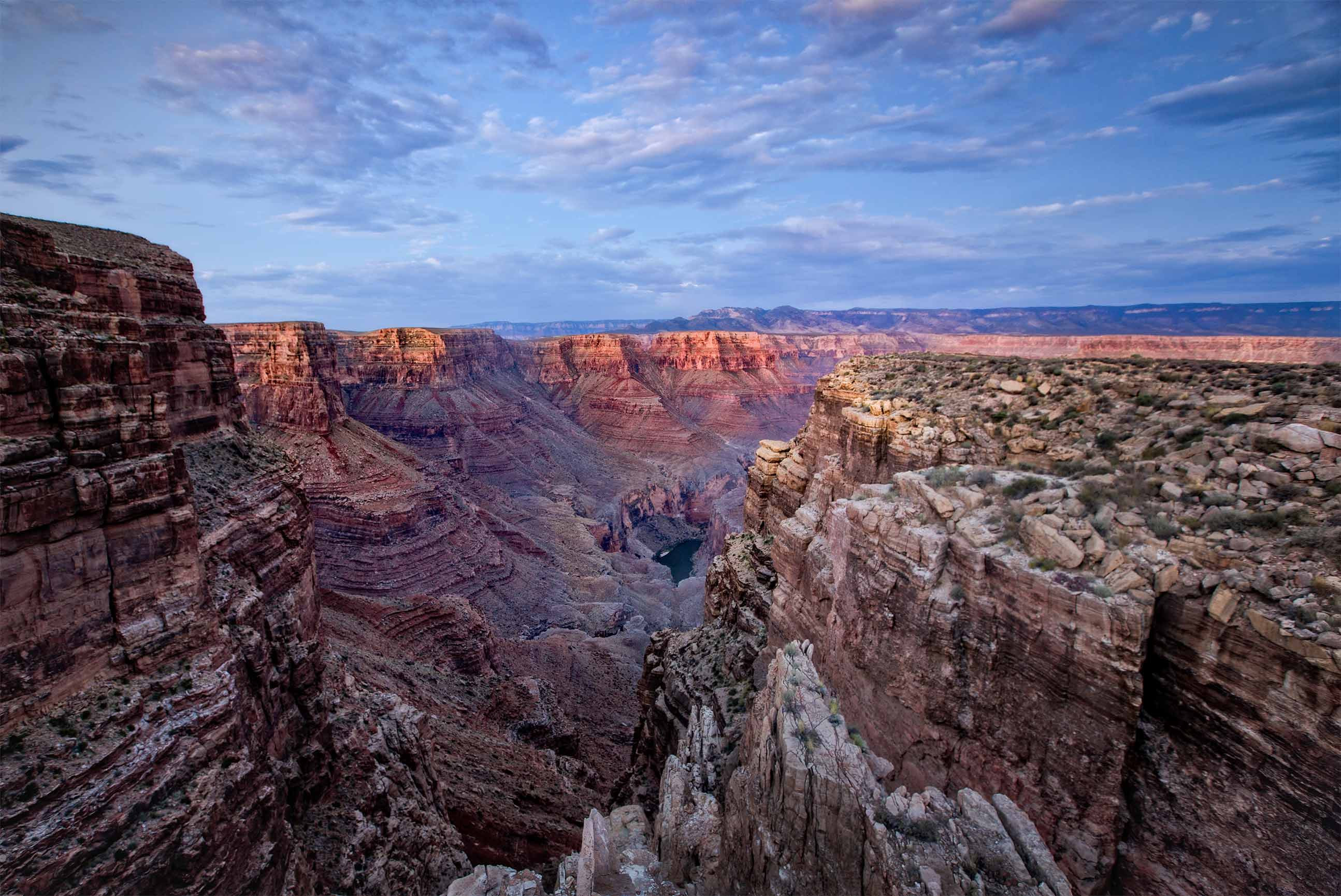 Edge of the Grand Canyon - Rob Strain