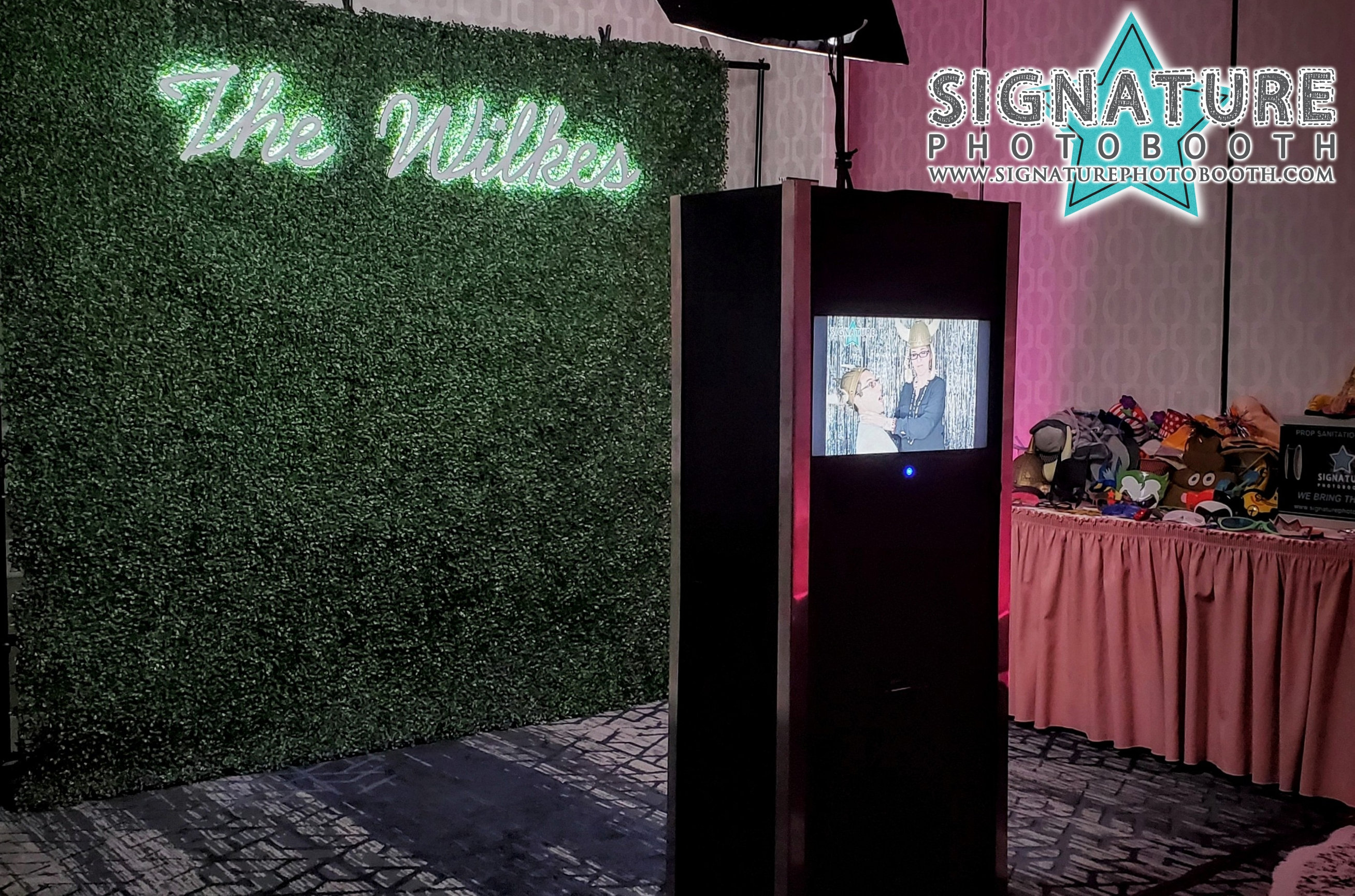 PREMIUM PLUS BACKDROP OPTIONS - Signature Photo Booth Rentals ...