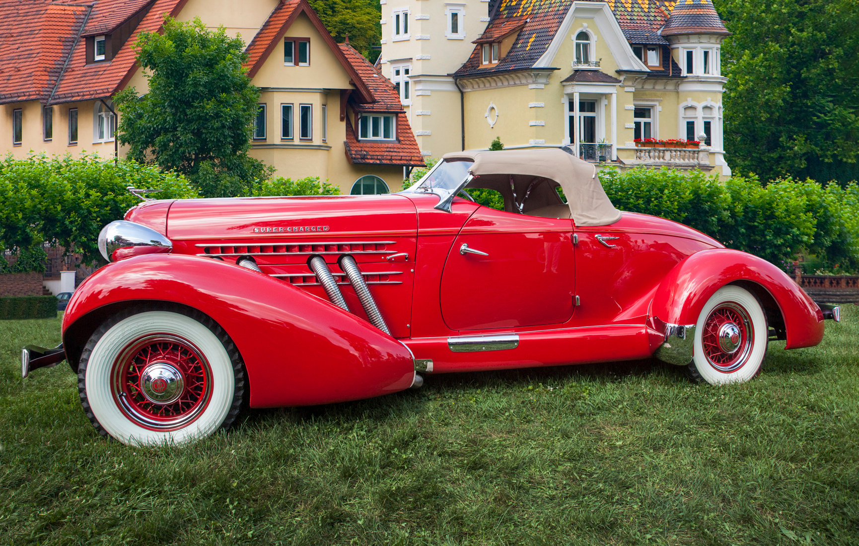 Classic Car In Red Jim Zuckerman Photography Photo Tours classic-car-in-red-jim-zuckerman-photography-photo-tours