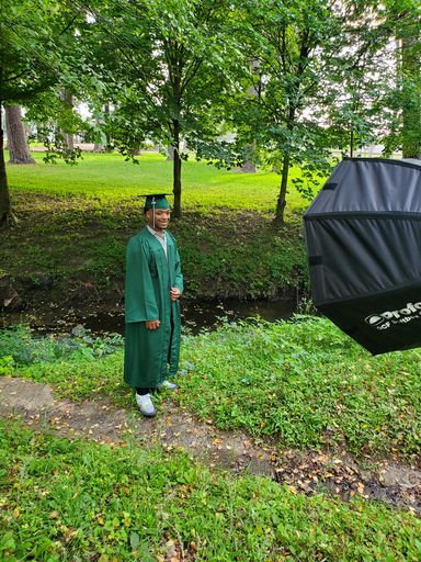 Joe Lewis Jr. Senior Session - Kellie Gann & Company