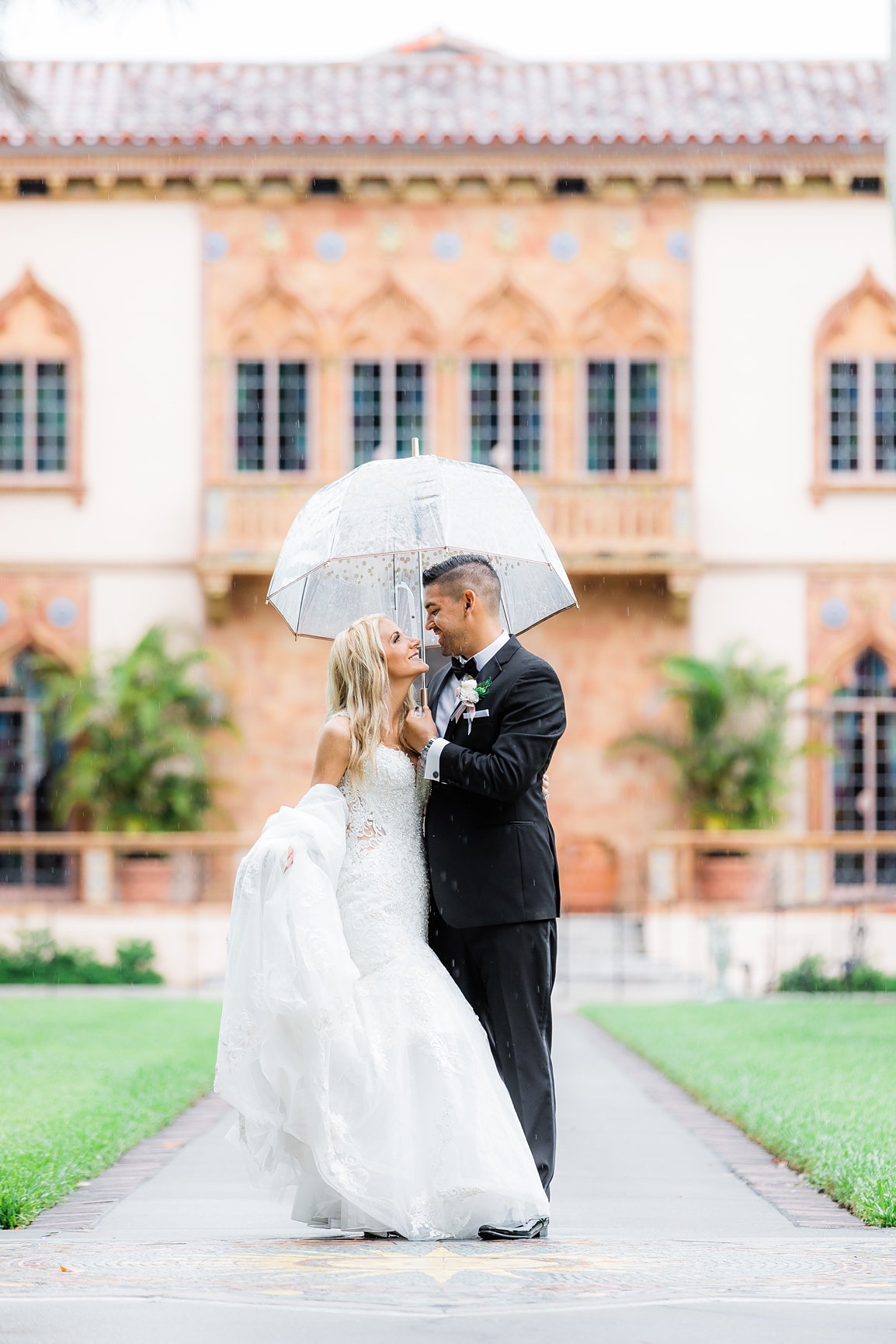 Ringling Museum wedding photos // Bride + Groom photo session