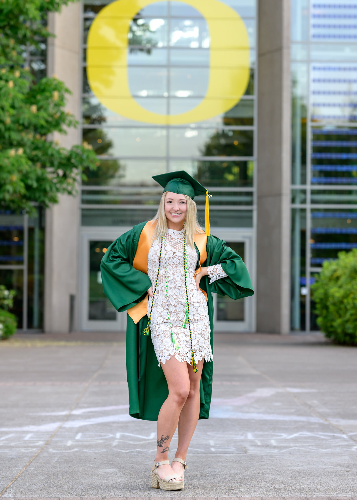 Oregon Grad Cap and Gown Session - Craig Strobeck Photography