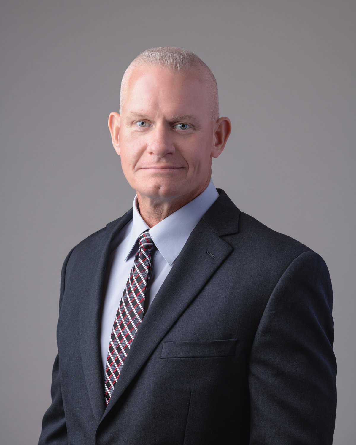 Studio headshots with digital office backgrounds - Pink Chair ...