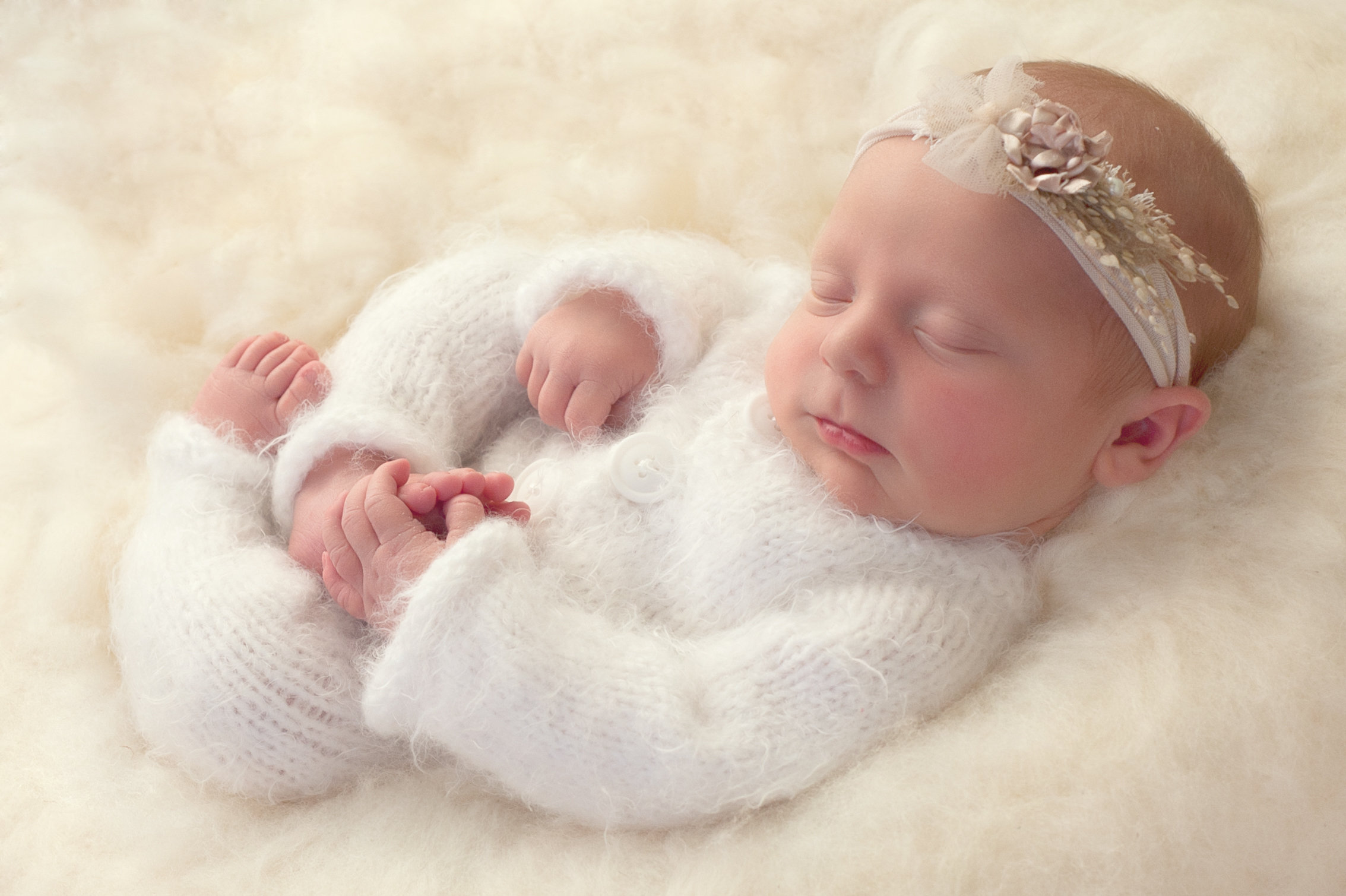 Daisies and Frogs Photography | Maternity & Newborn portraiture