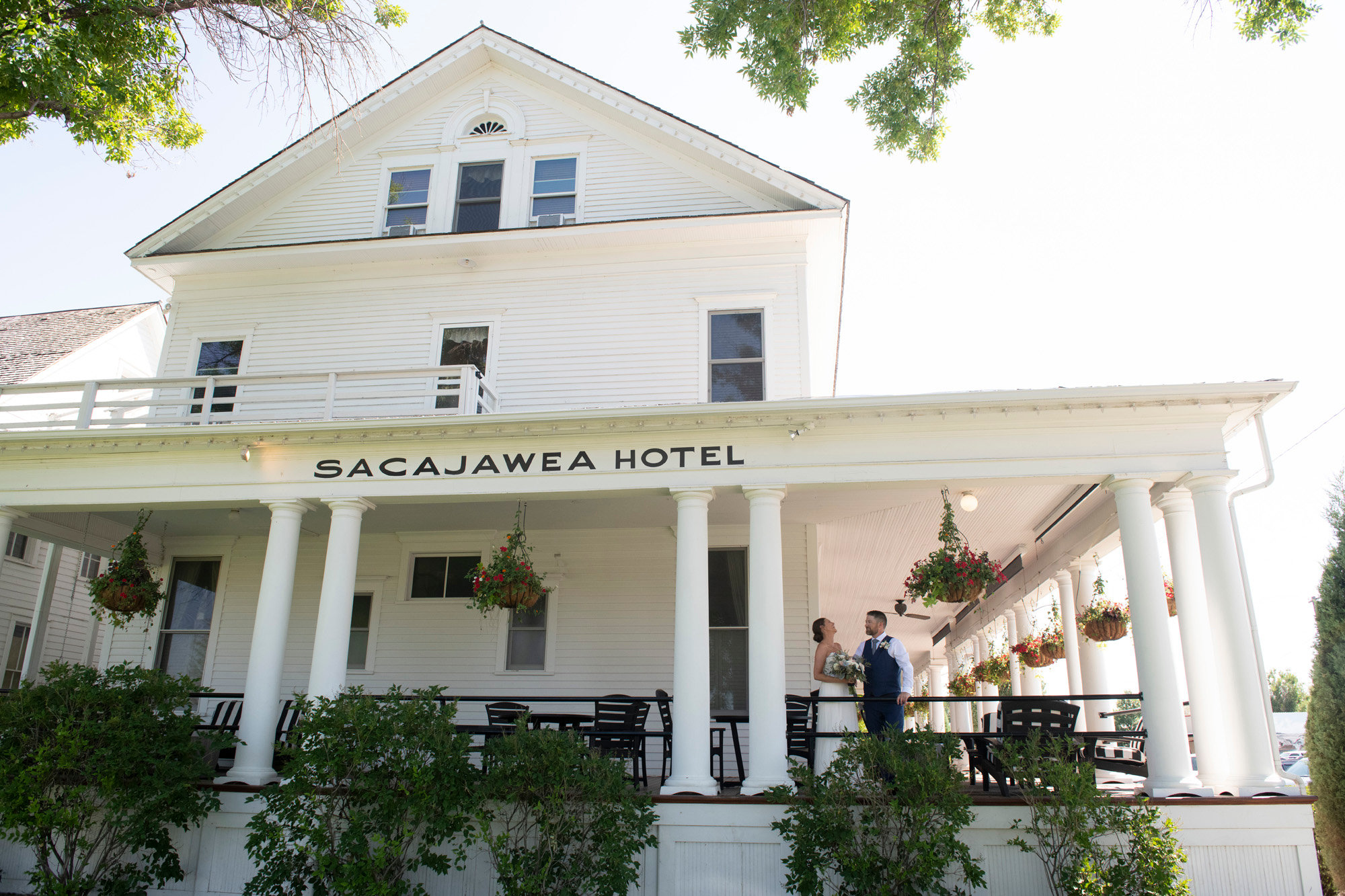 Melissa and Joe - Sacajawea Hotel Wedding in Three Forks, Montana ...