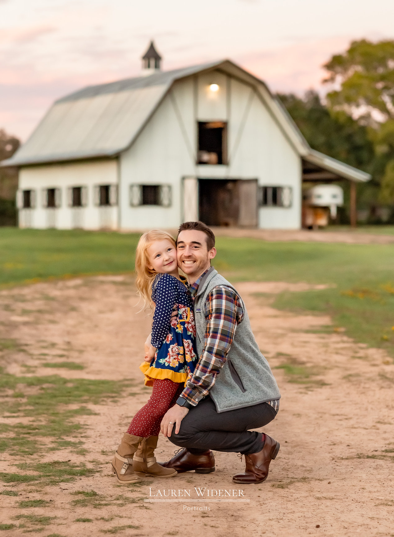 What to wear for Family Photos on a Farm