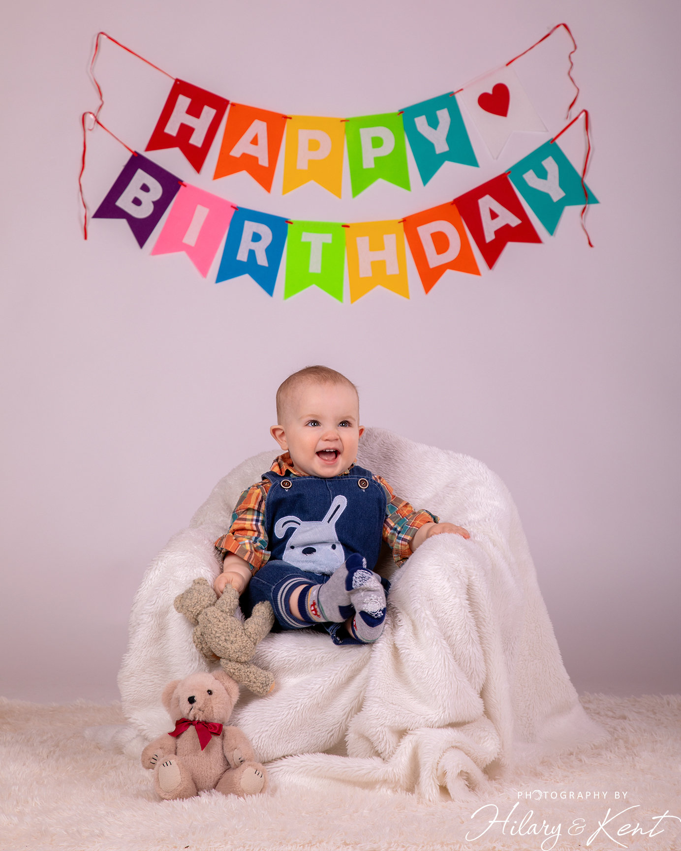 LEO'S 1ST BIRTHDAY PORTRAITS - Photography by Hilary and Kent