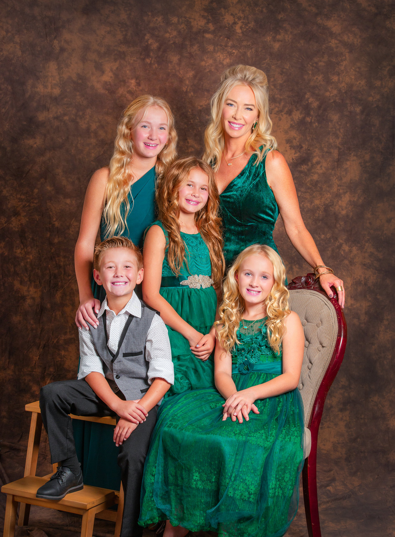 Motherhood Portraits in Studio - Palm Portraits Photography
