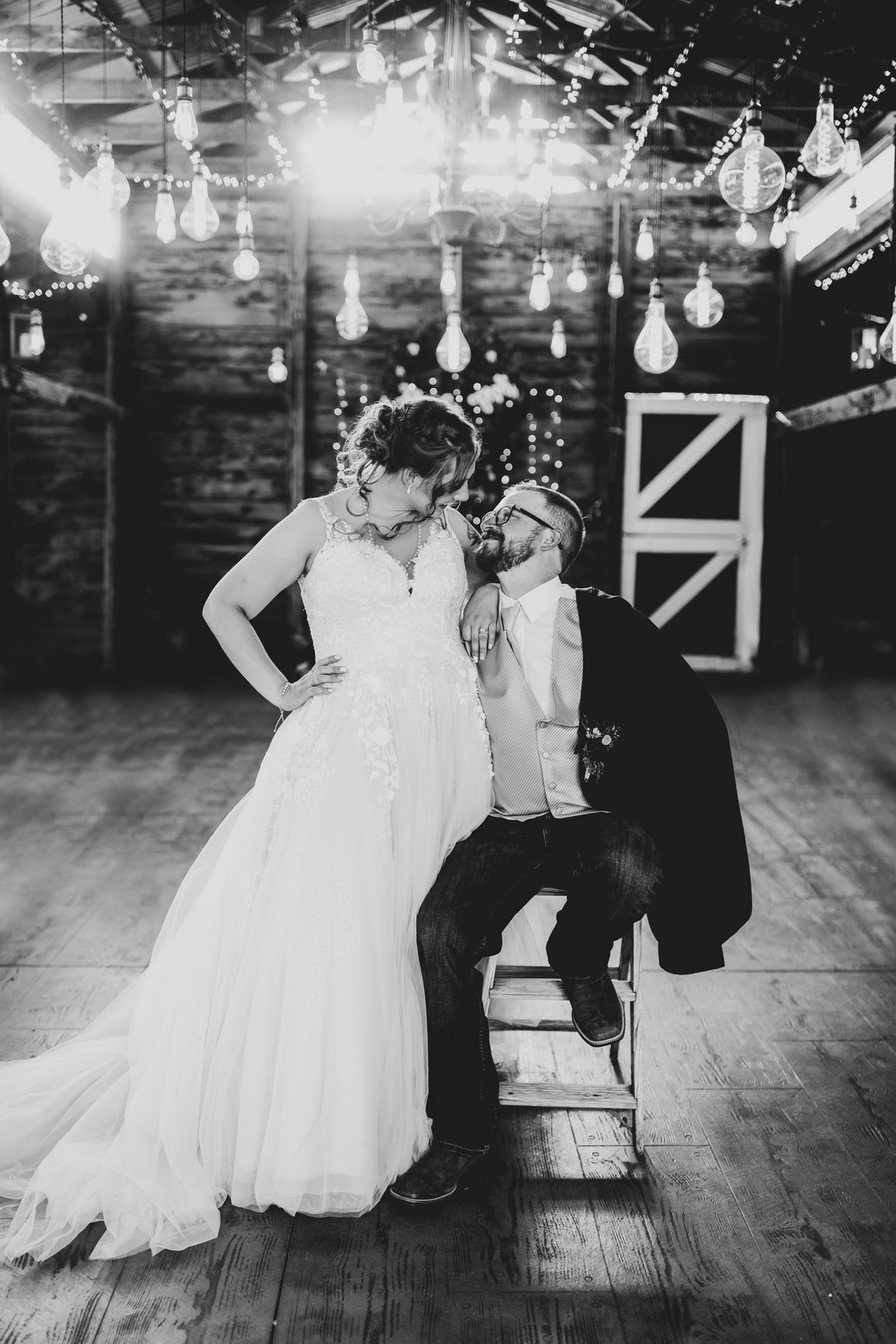 Red Barn Wedding at Sentimental Journey - Kate Brown Photography