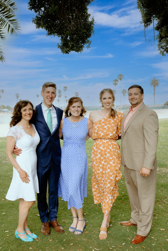 Lightscapes Photography | Family Portraits and Headshots