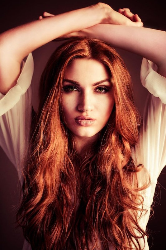 Women - Red Models & Talent