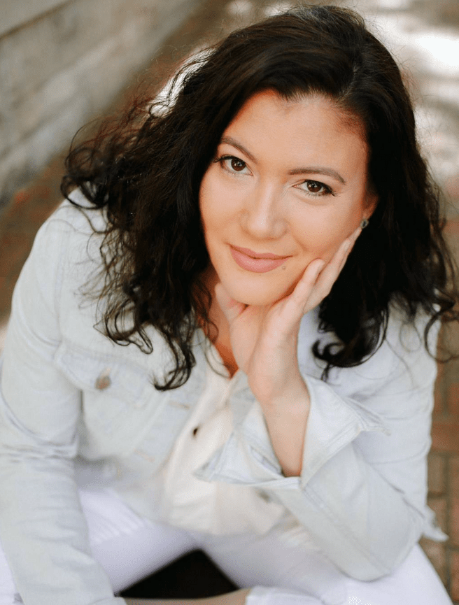 Isabel Berrios - Red Models & Talent