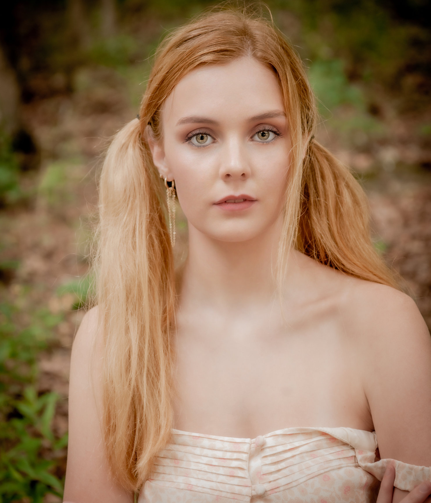 Lilly Costa - Red Models & Talent