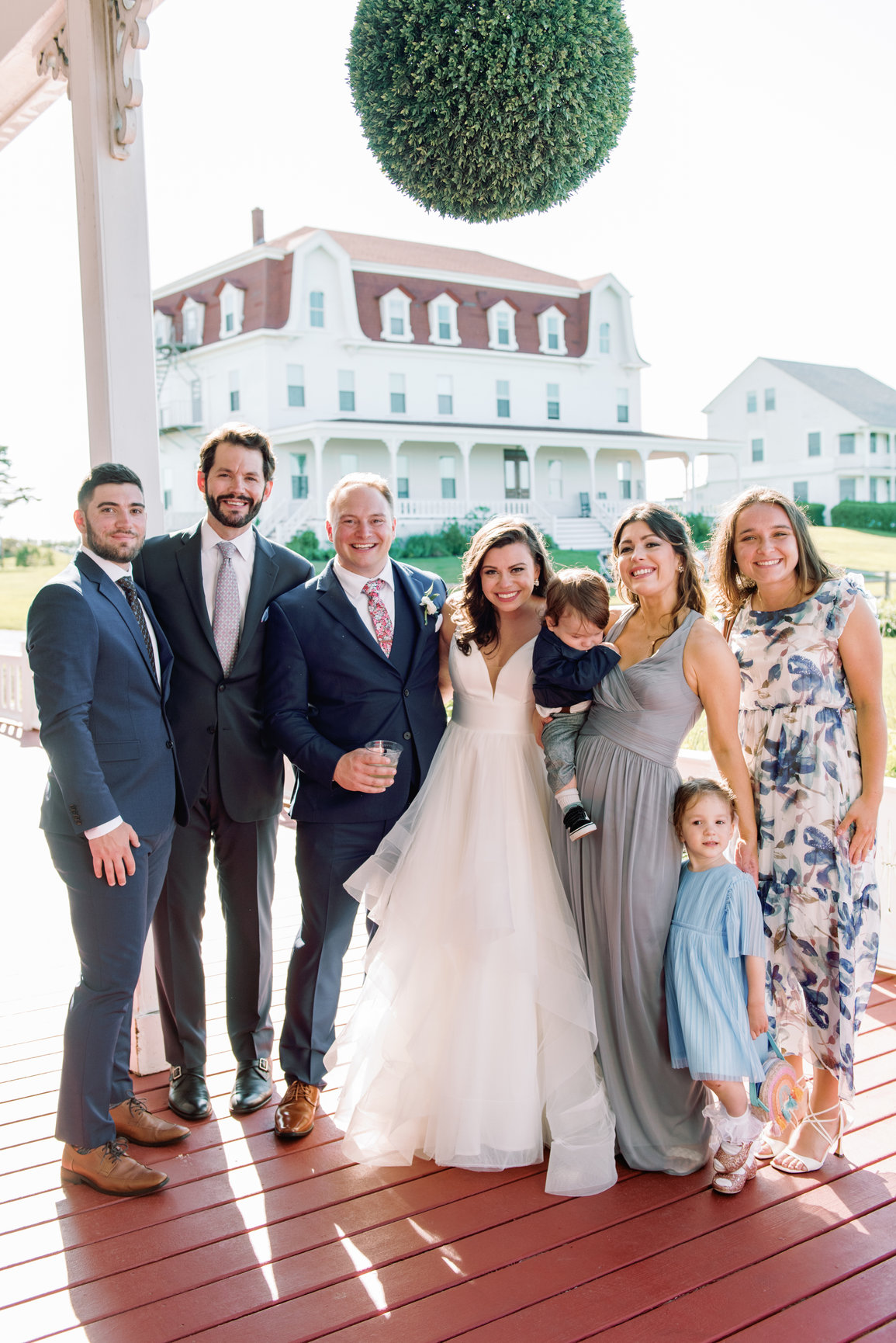 Jaclyn + Robert / Spring House Block Island - Ludwig Photography