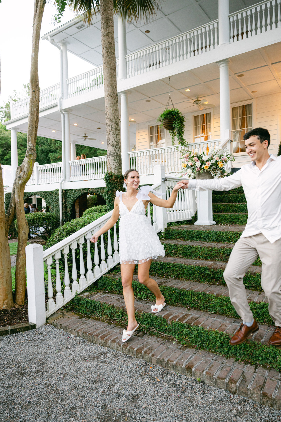 Old Wide Awake Summer Wedding - Ava Moore Photography