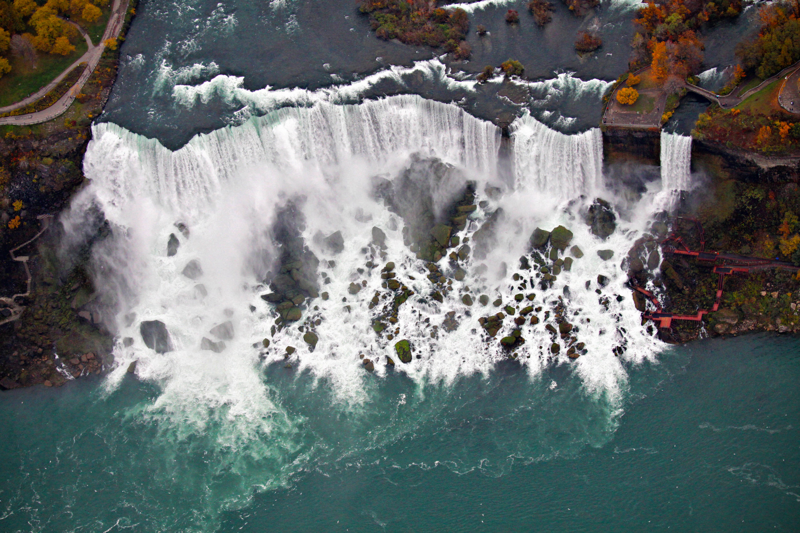 Contact | Niagara Falls, NY | Doves Portrait Design