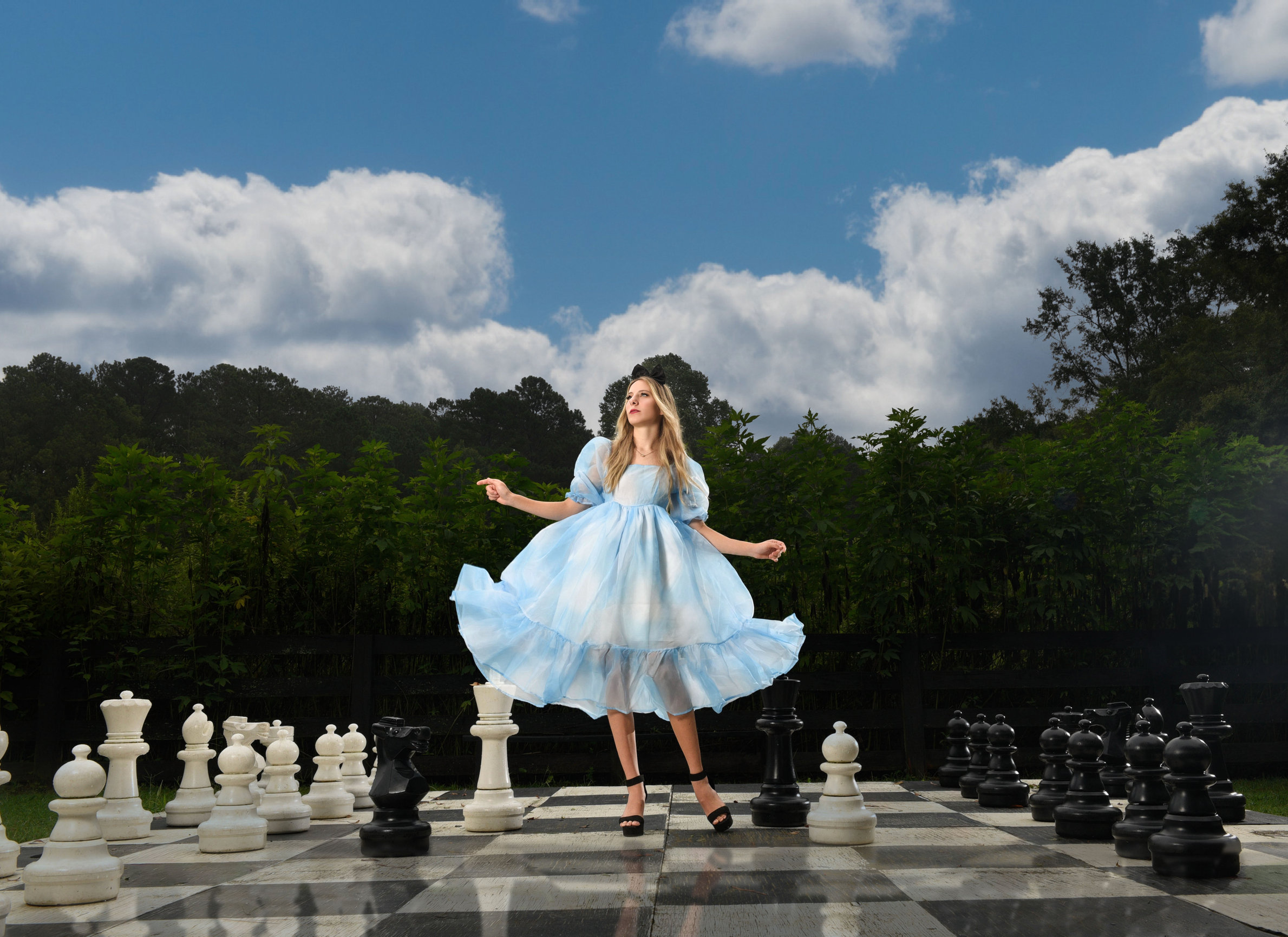 Serenbe farm- Alice in wonderland - April Elizabeth Photography