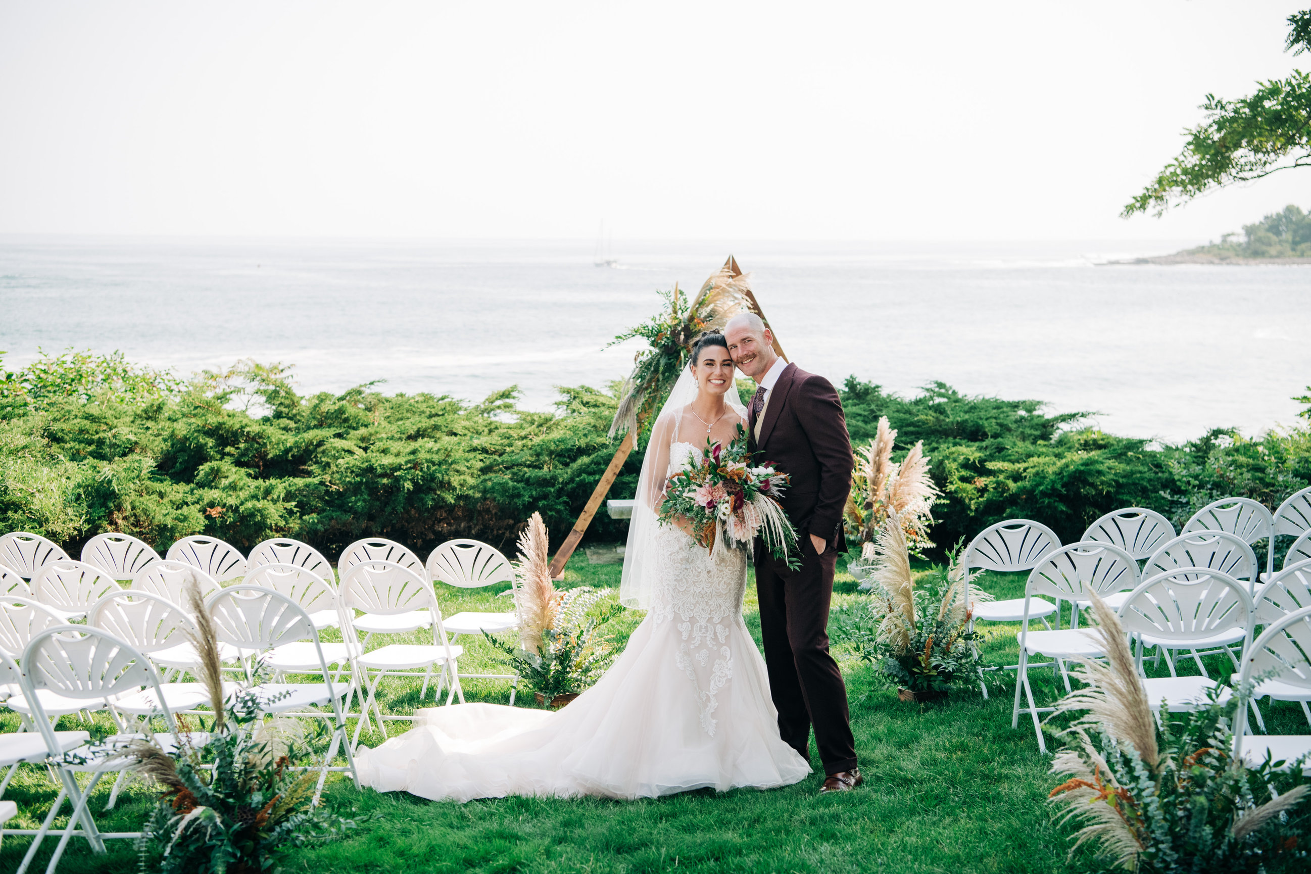 Morgan & Riley’s Beautiful Wedding Day at the York Harbor Inn - Sharyn ...