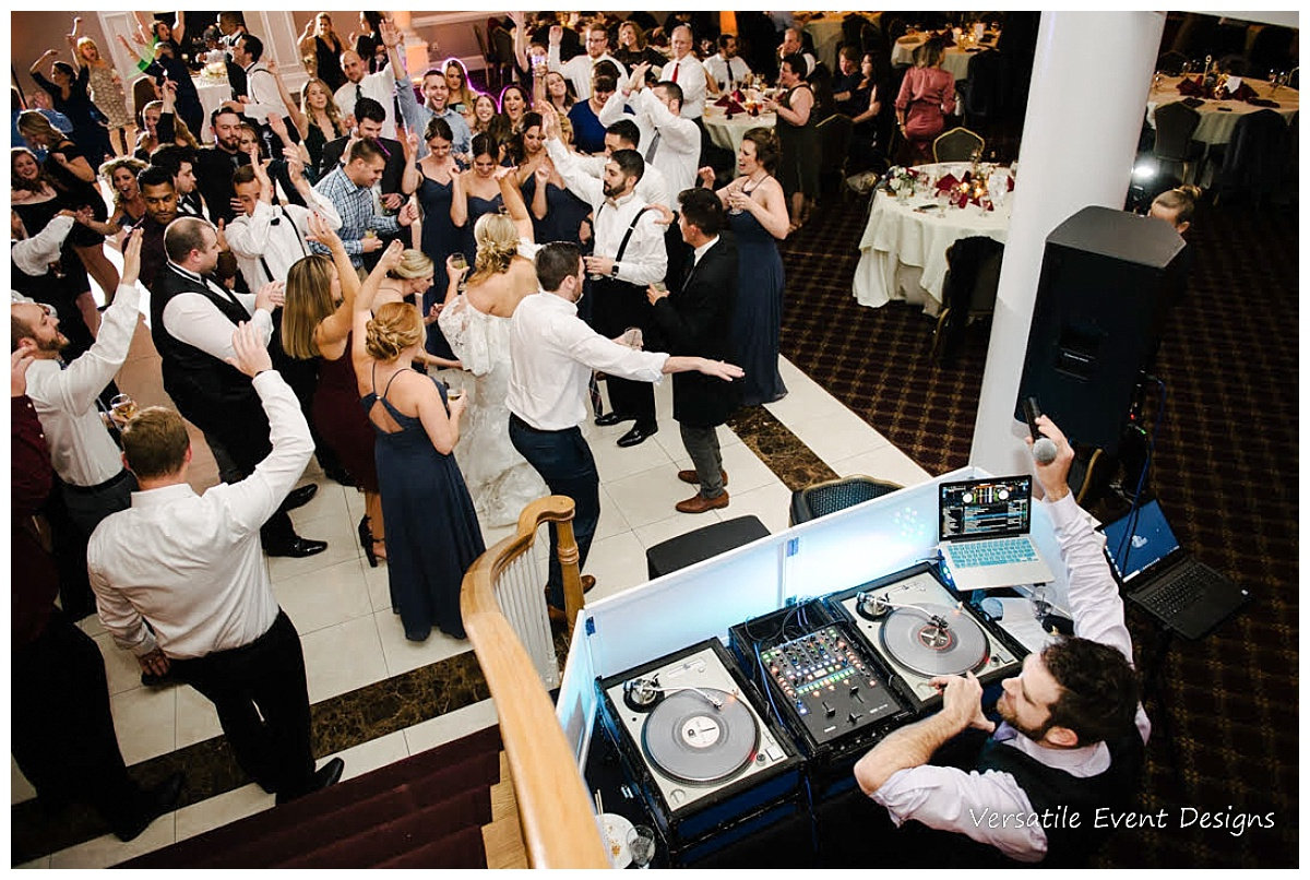 Professional DJ Services Can Make Or Break The Party: Here’s How!